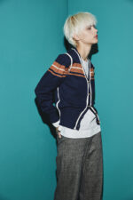 N ONE秋季落日V領拋袖針織外套 - 穿搭推薦 - N.ONE